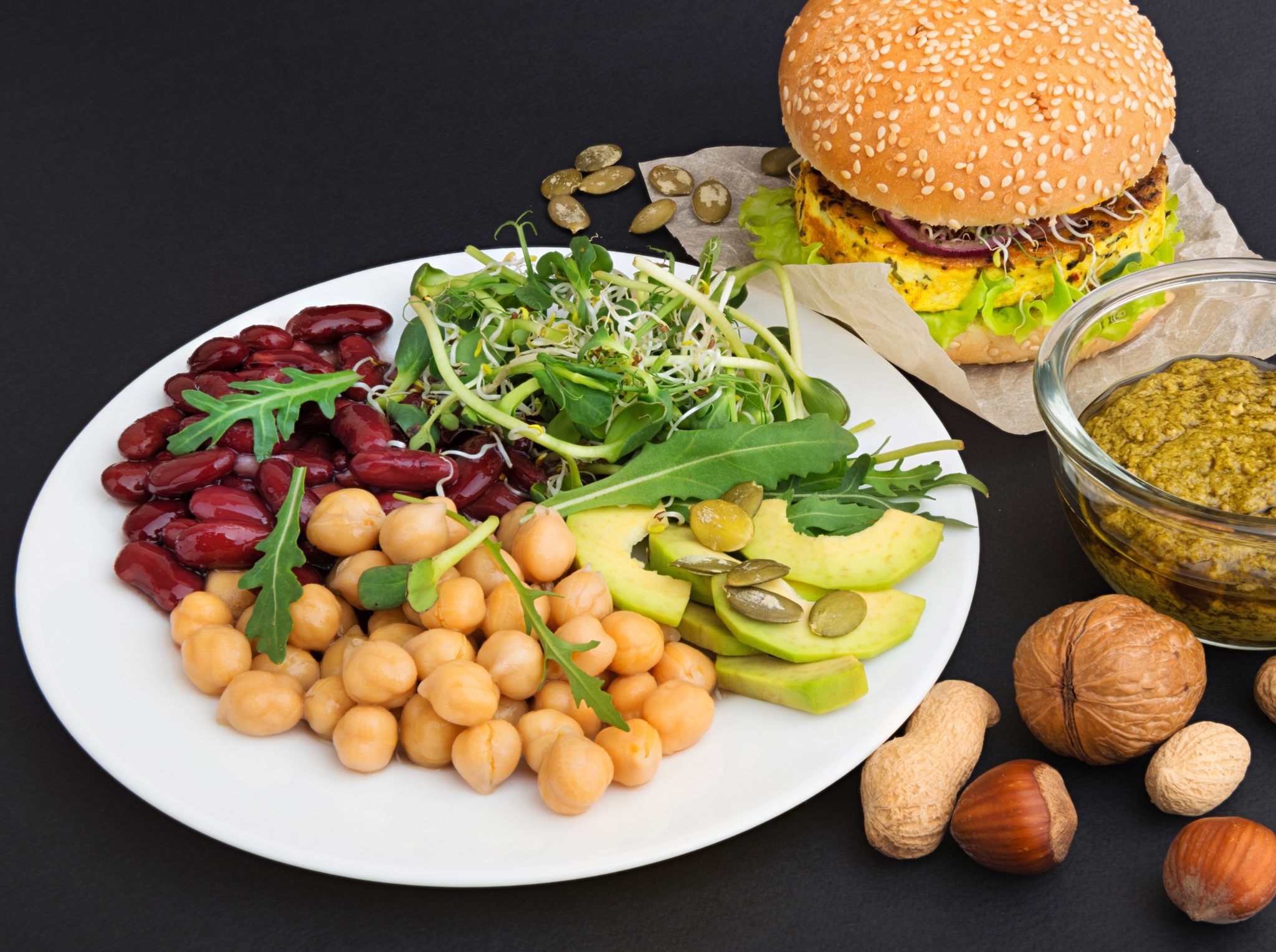 Recette de burger végétarien aux pois chiches et aux haricots rouges ...