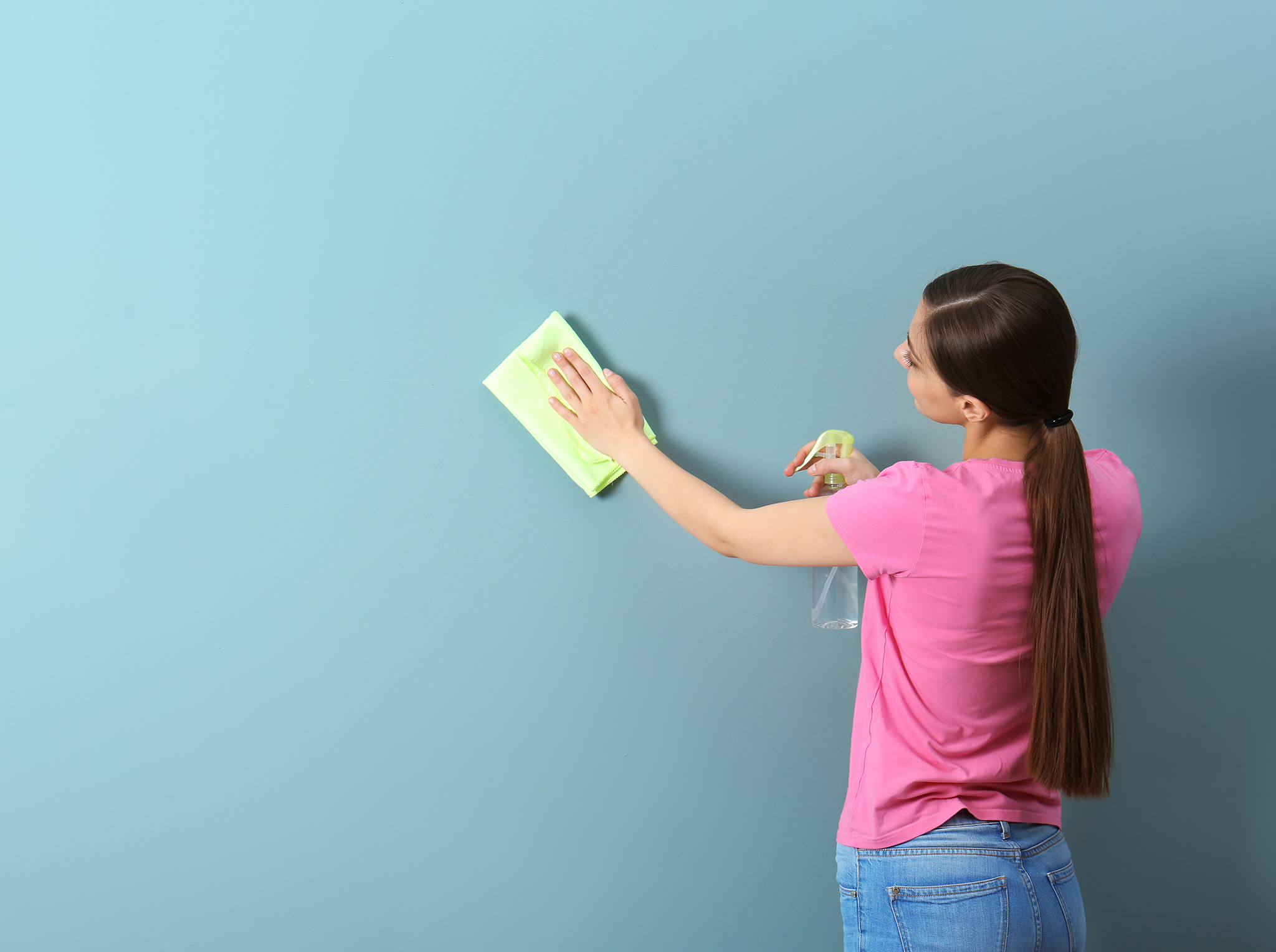 Comment laver les murs sans les endommager | Protégez-Vous.ca