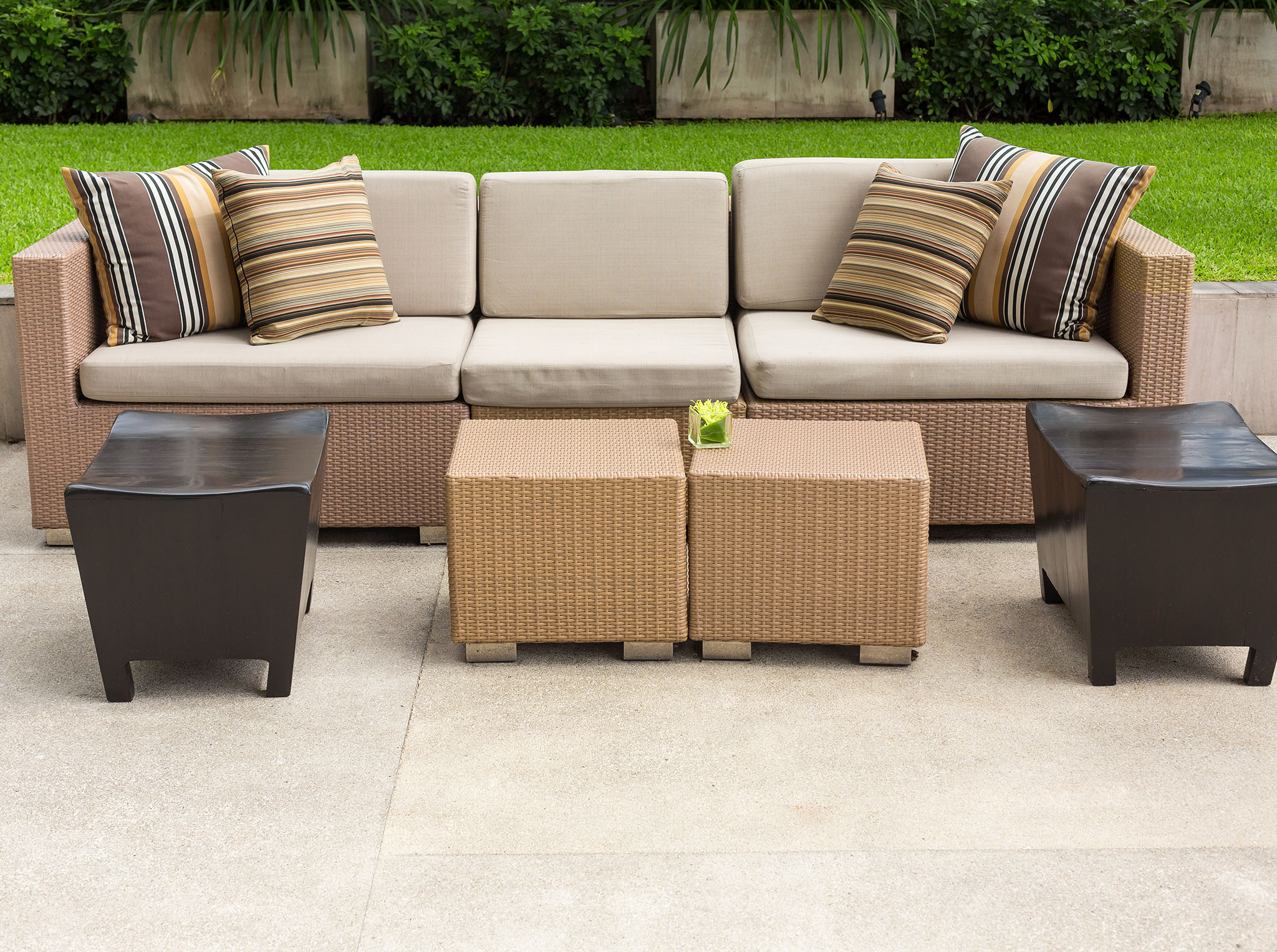 Comment entretenir vos meubles de jardin | Protégez-Vous.ca