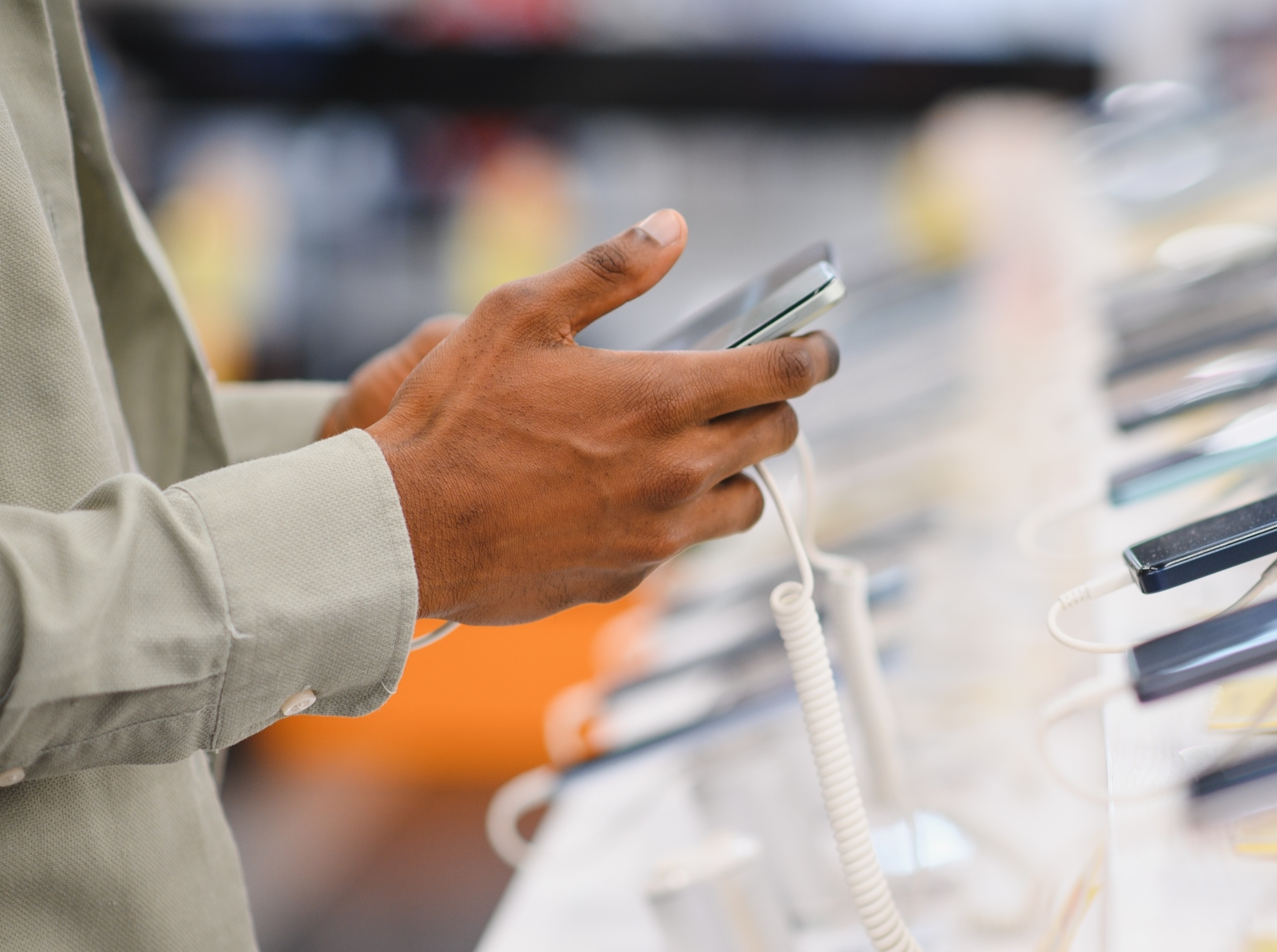 Téléphonie mobile et internet : votre fournisseur devra vous avertir ...