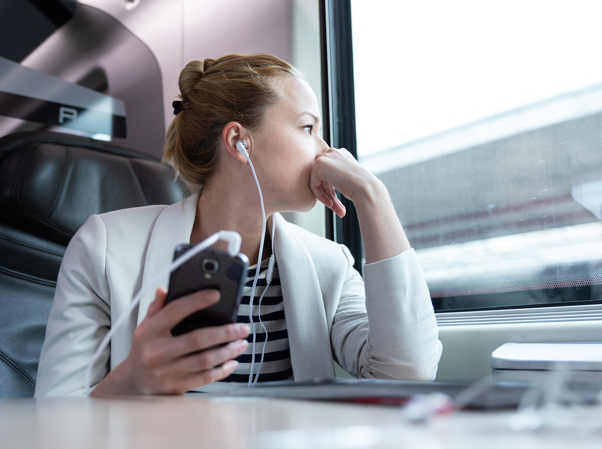 10 suggestions de balados à écouter | Protégez-Vous.ca