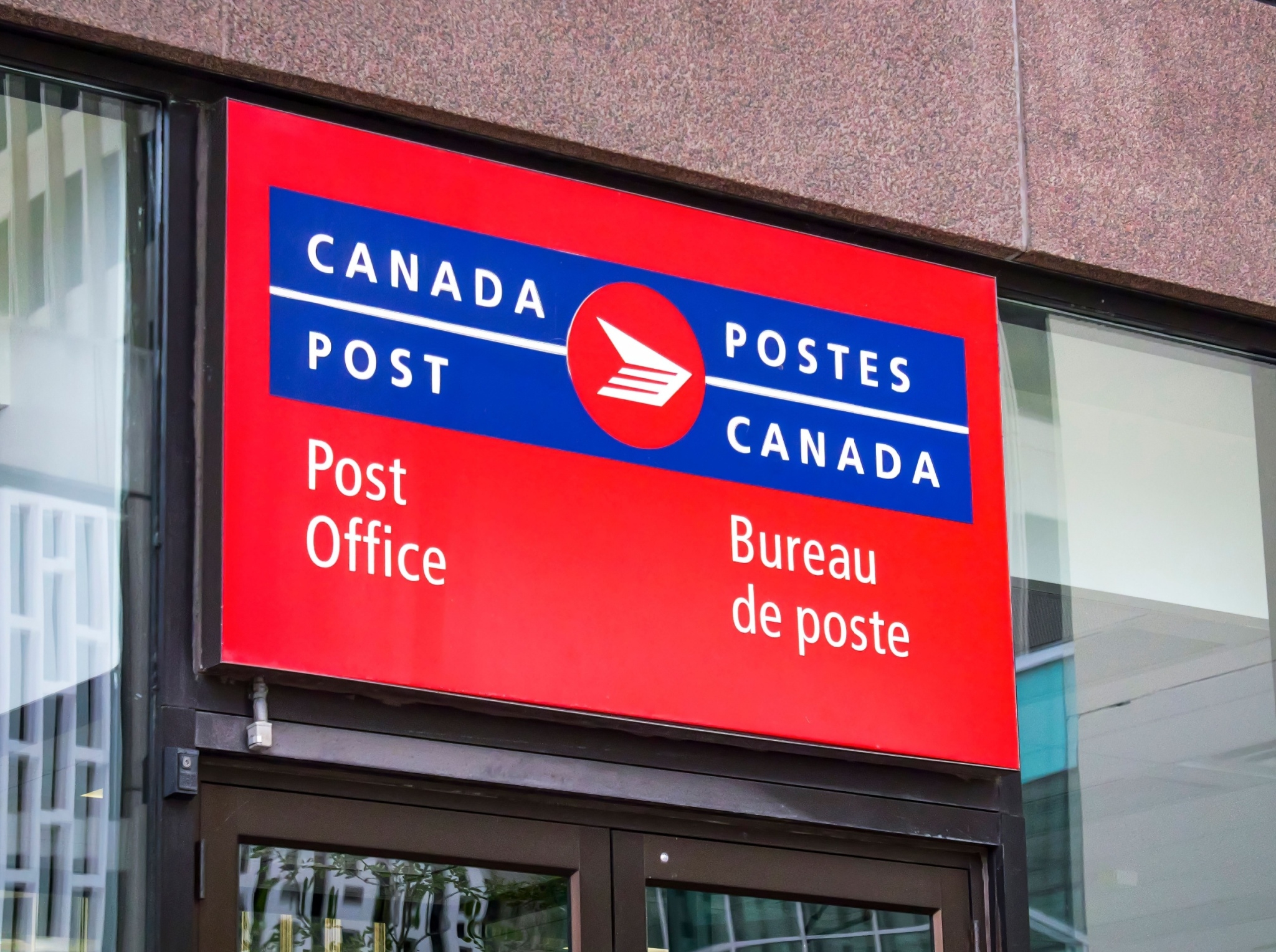 Grève de la poste: comment obtenir son passeport? | Protégez-Vous.ca