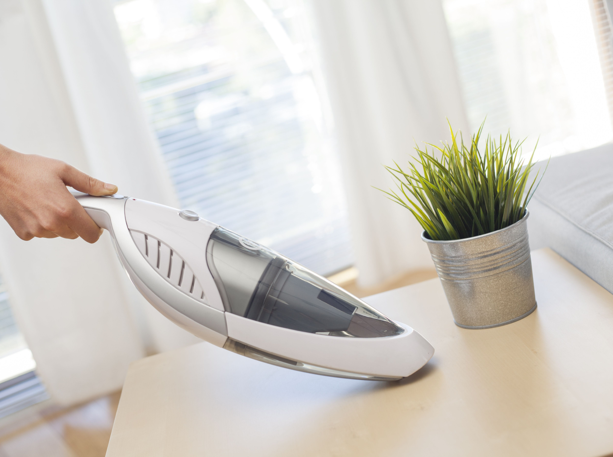 Comment choisir le meilleur aspirateur à main sans fil | Protégez-Vous.ca