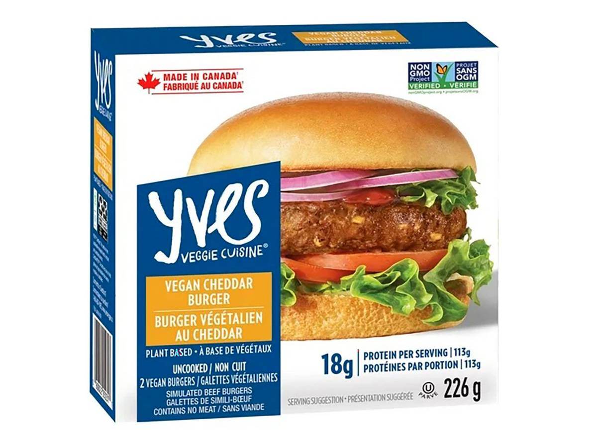 Yves Veggie Cuisine Burger végétalien au cheddar | Protégez-Vous.ca