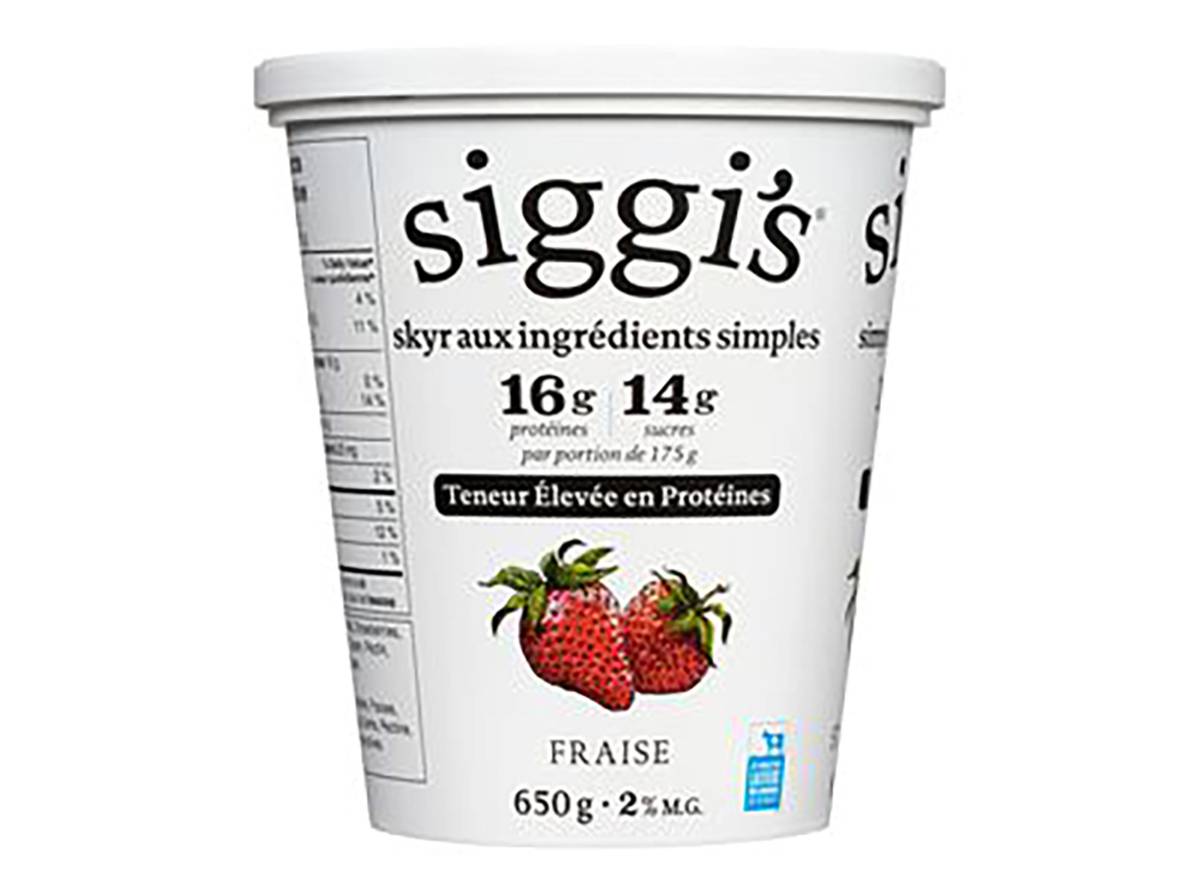 SIGGI'S Skyr aux ingrédients simples Fraise 2 % | Protégez-Vous.ca