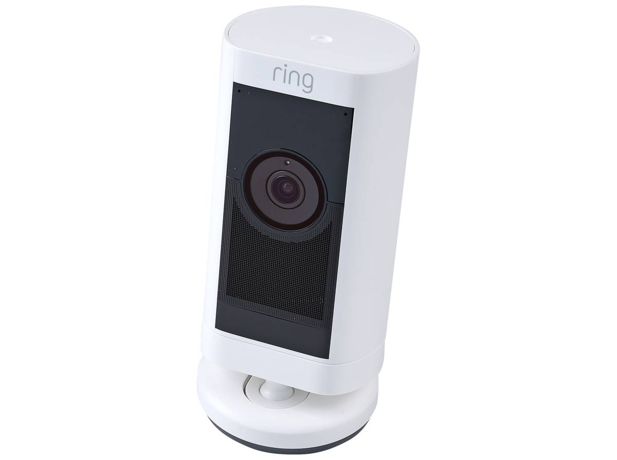 RING Stick Up Cam Pro Plug-in | Protégez-Vous.ca