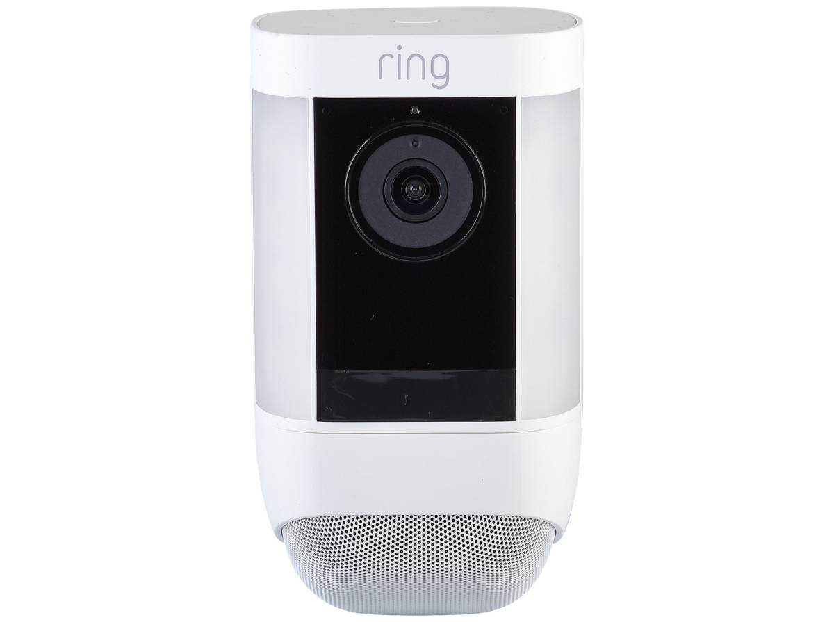 RING Spotlight Cam Pro (à pile) | Protégez-Vous.ca